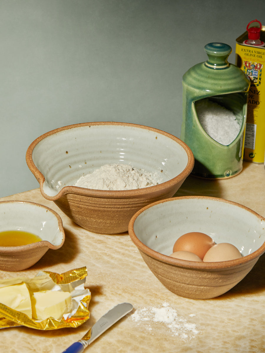 White Ceramic Mixing Bowls (Set of 3) by The Leach Pottery | ABASK