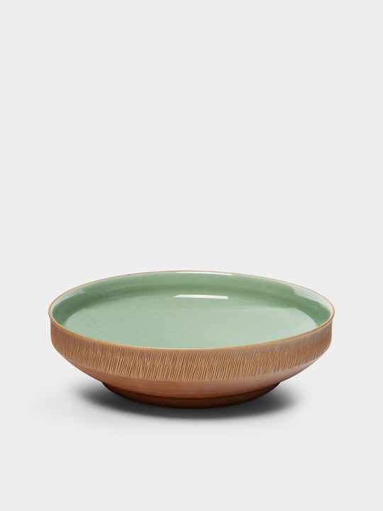 Brown Comb Pattern Celadon Lidded Serving Dish by Kim Pan-ki | ABASK